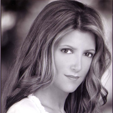 Cindy Lora-Renard: Meaningful Oneness – Excellence Reporter