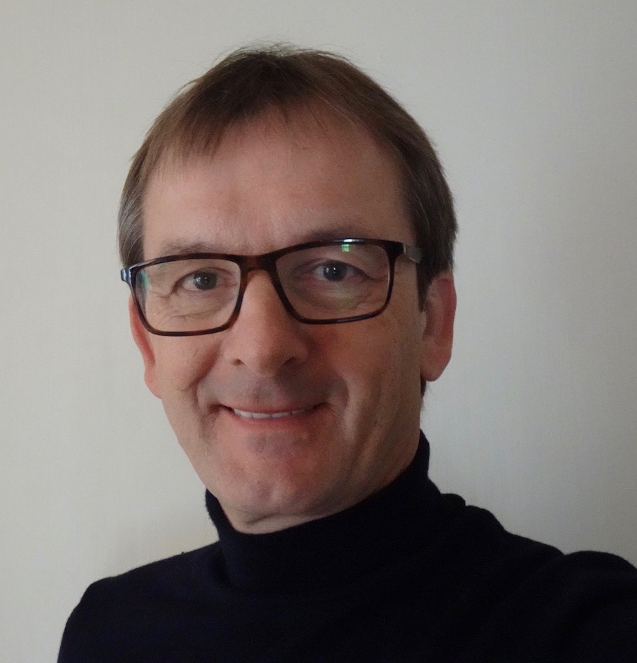 Jan Kersschot: A Human Being is both Wave and Ocean – Excellence Reporter